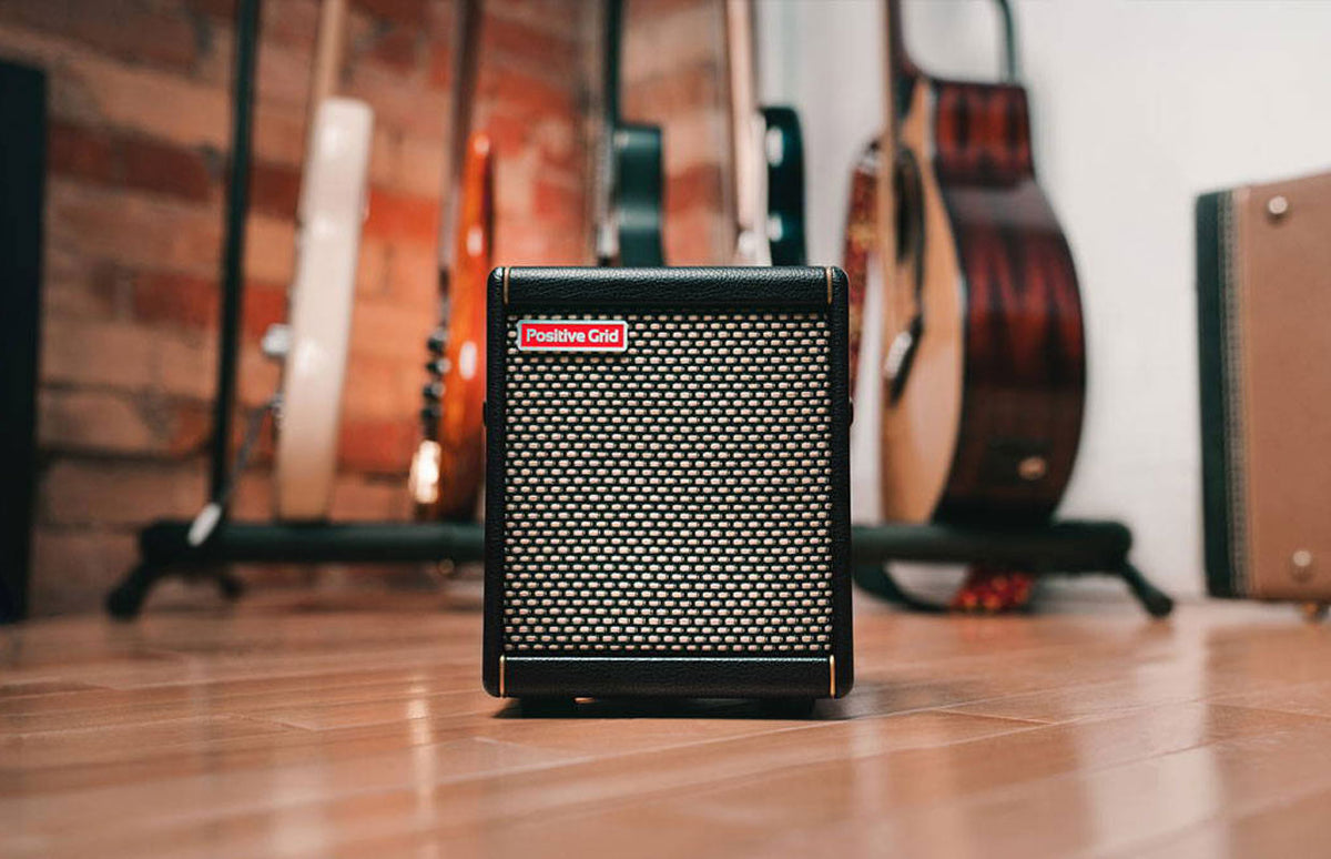 Best Beginner Guitar Amp: 10 Reasons Why You Should Choose Spark MINI ...