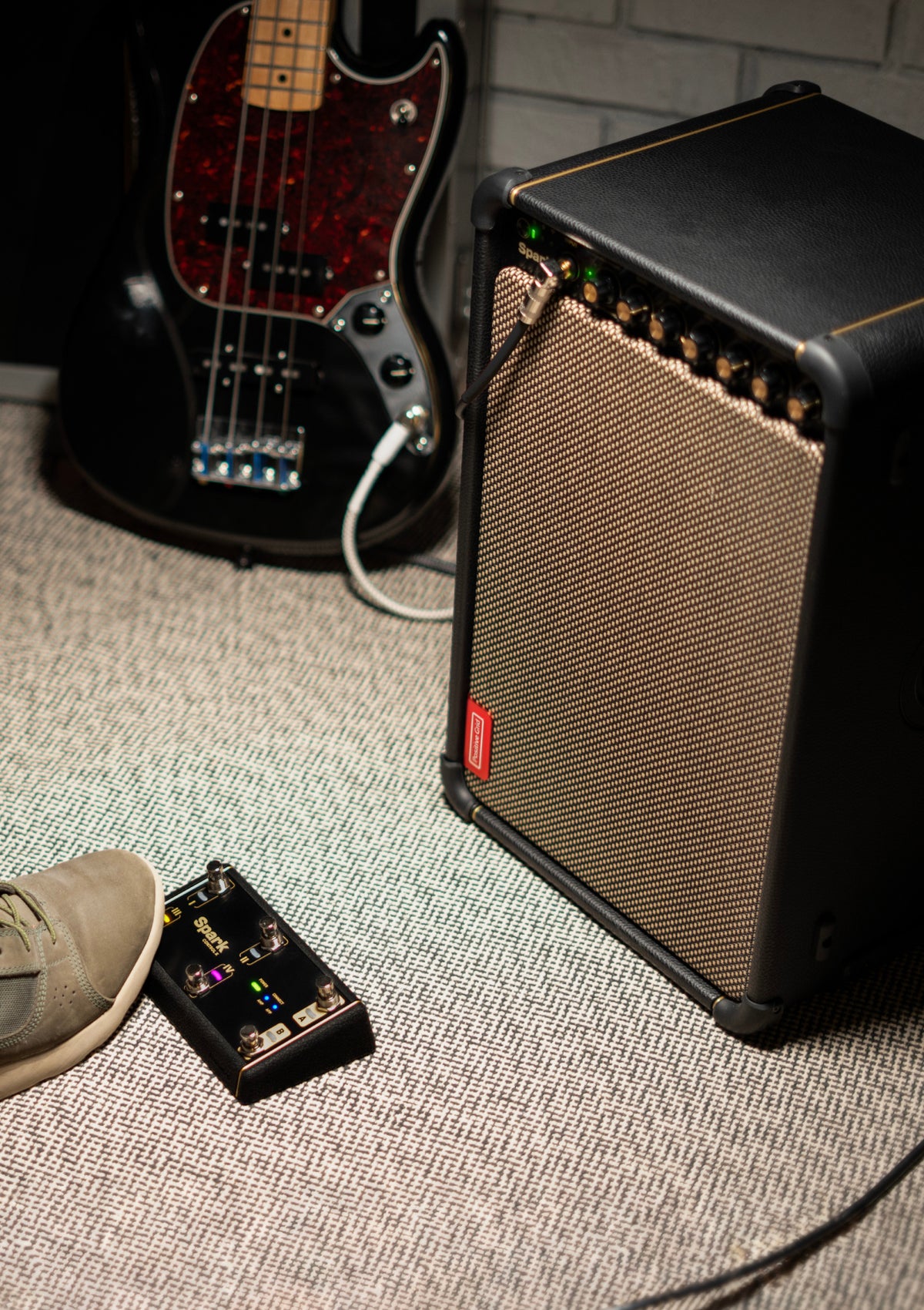 Spark Control X | 6-Switch Wireless Footswitch | Positive Grid